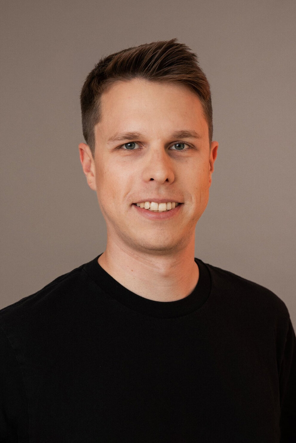 Contact | Flying Bisons